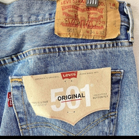 Levi's | Jeans | Levis 5 Signature Button Fly Light Wash Jeans 34x32 ...